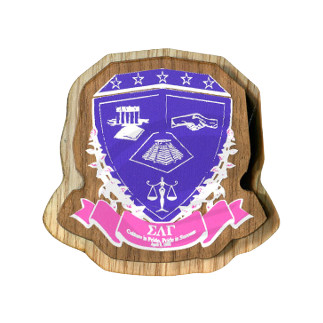 Sigma Lambda Gamma Crest